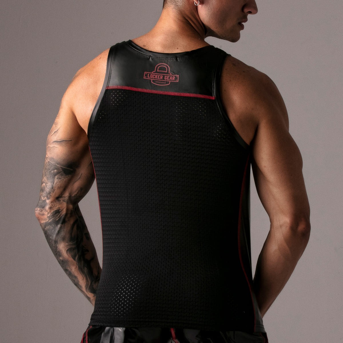 COLETE MASSIVE RUDE LOCKER GEAR VERMELHO - Dele | Potenciadores Sexuais Masculinos